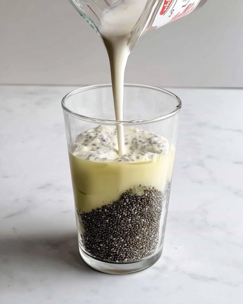 Piña Colada Chia Pudding: Refreshing Tropical Delight
